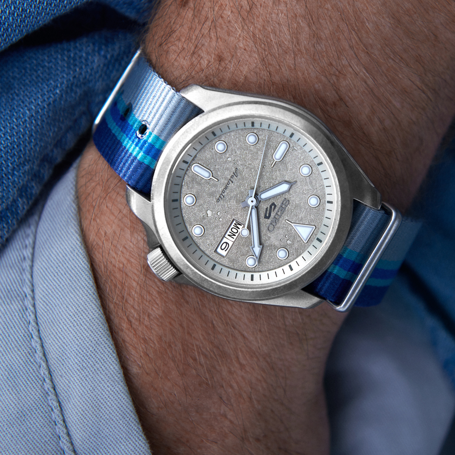 Seiko 'Scattered Waves' NATO Strap 20mm | Seiko Boutique | The Official ...